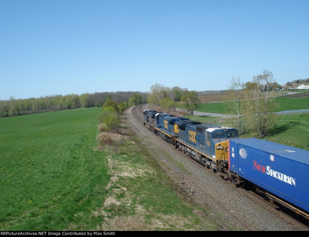 CSXT 7322 on CSX Q117